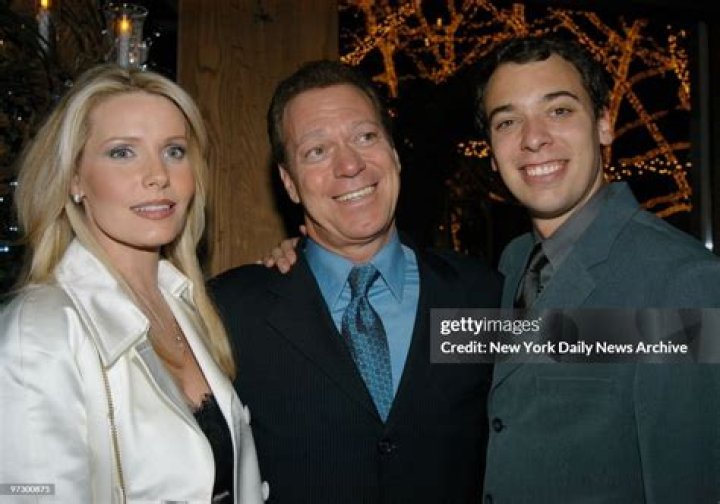 American Actor Joe Piscopo Entered Wife Swap With His Assistant and ...